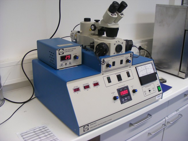 Specimen preparation for electron microscopy - Nanopatterning ...